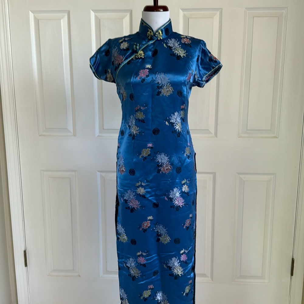 Beautiful Cheongsam Dress, 4 - Gem